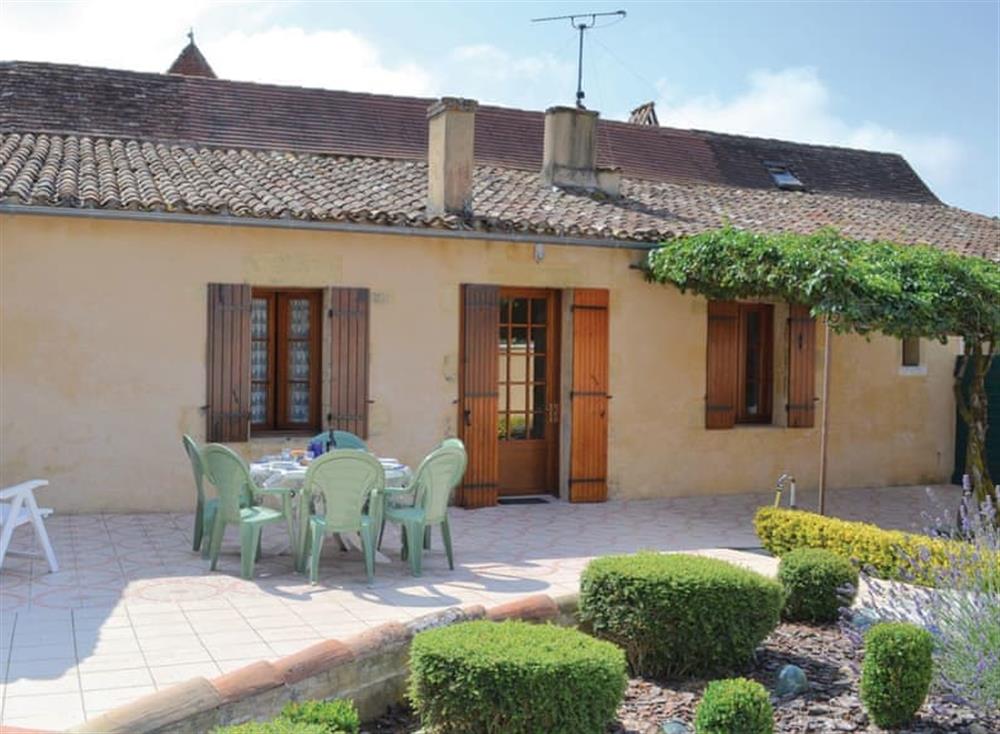 Chez Meynard in St Pierre-d’Eyraud, Dordogne, France sleeps 6