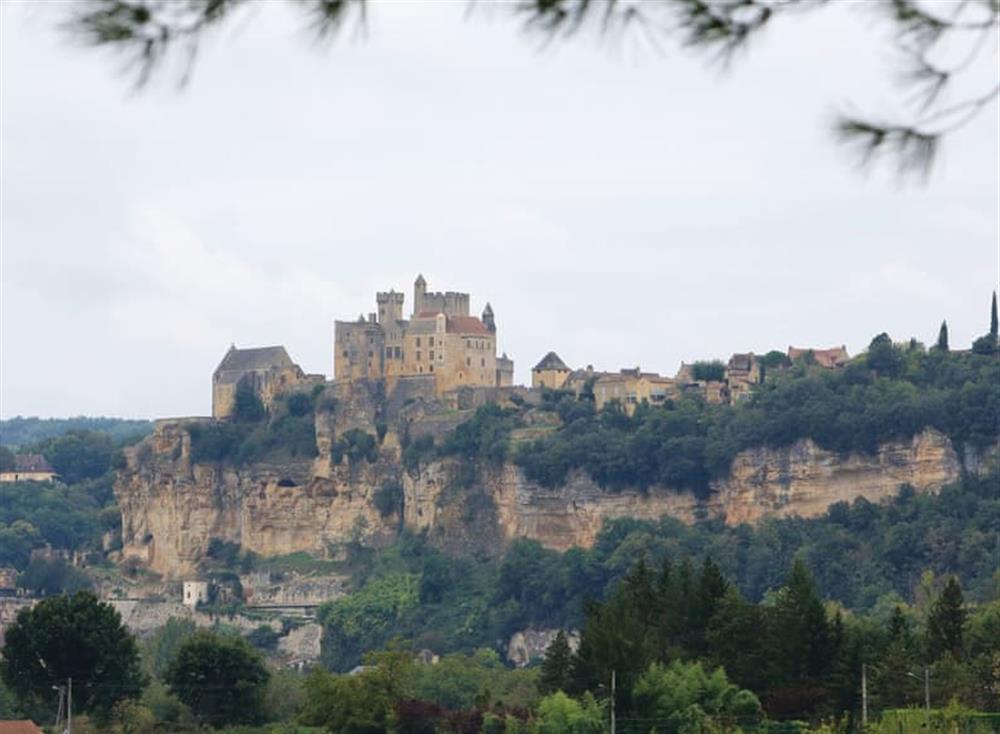 Chez Meynard in St Pierre-d’Eyraud, Dordogne, France sleeps 6