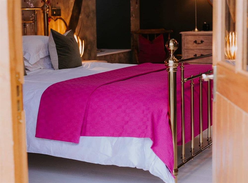 Photos of Fruin Farm - The Lotus Leaf, Helensburgh, Dumbartonshire