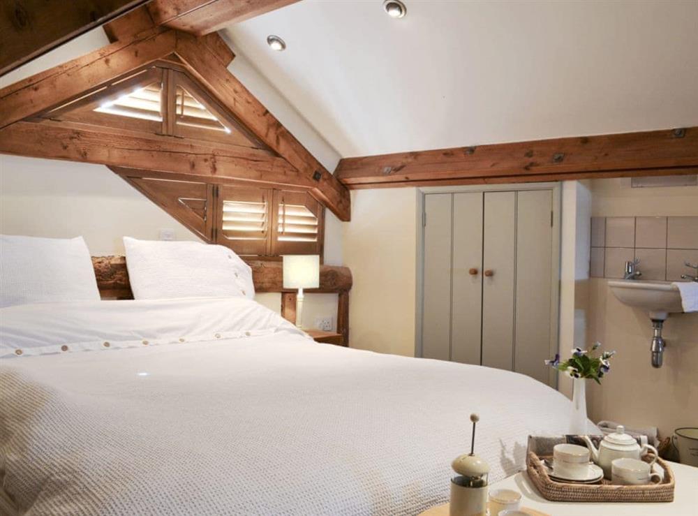 The Barn at Low Farm in Bedingfield Green, near Debenham, Suffolk sleeps 4