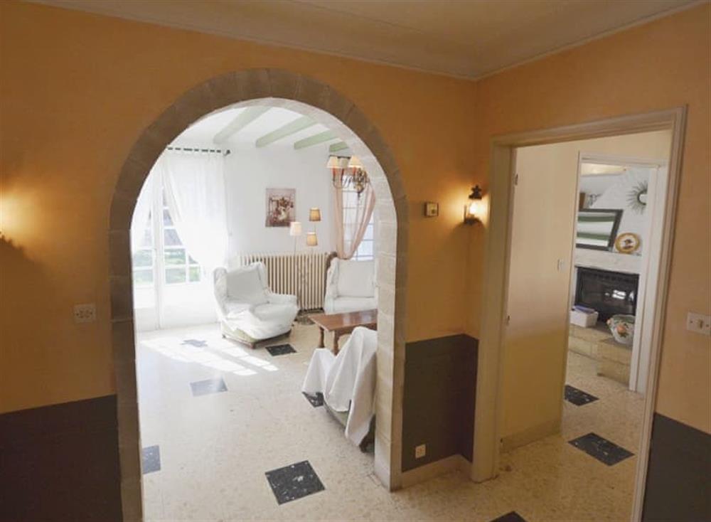 Tulette in France sleeps 8