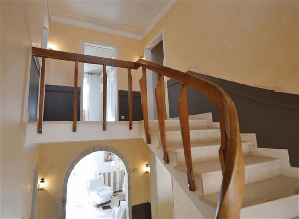 Tulette in France sleeps 8