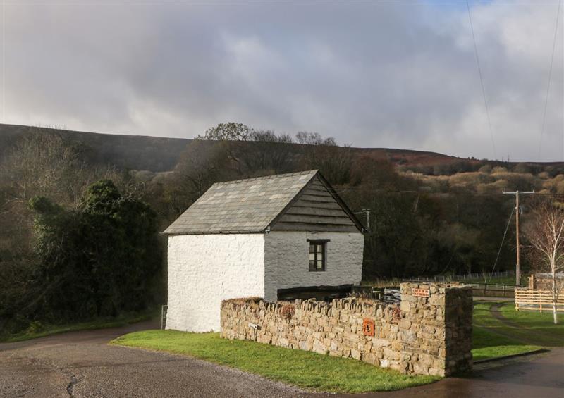 Ty Gwyn in Llanellen near Abergavenny, Gwent sleeps 2